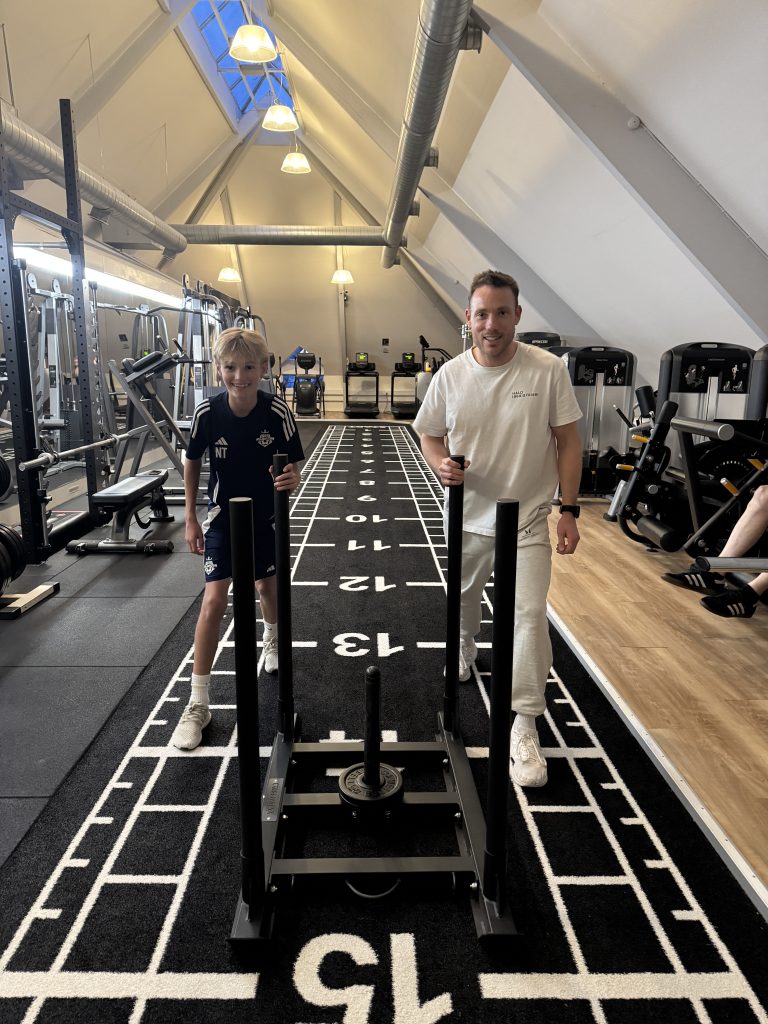 Sådan bliver du en hurtigere fodboldspiller med en fysisk træner ...